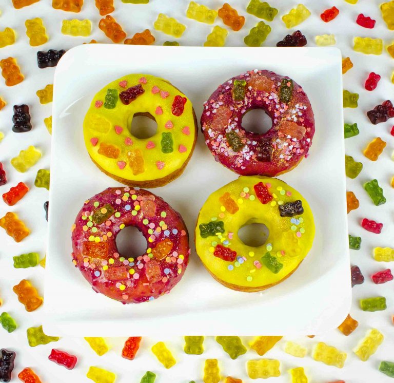 Donuty s polevou a Haribo medvídky | Recepty na Prima Fresh